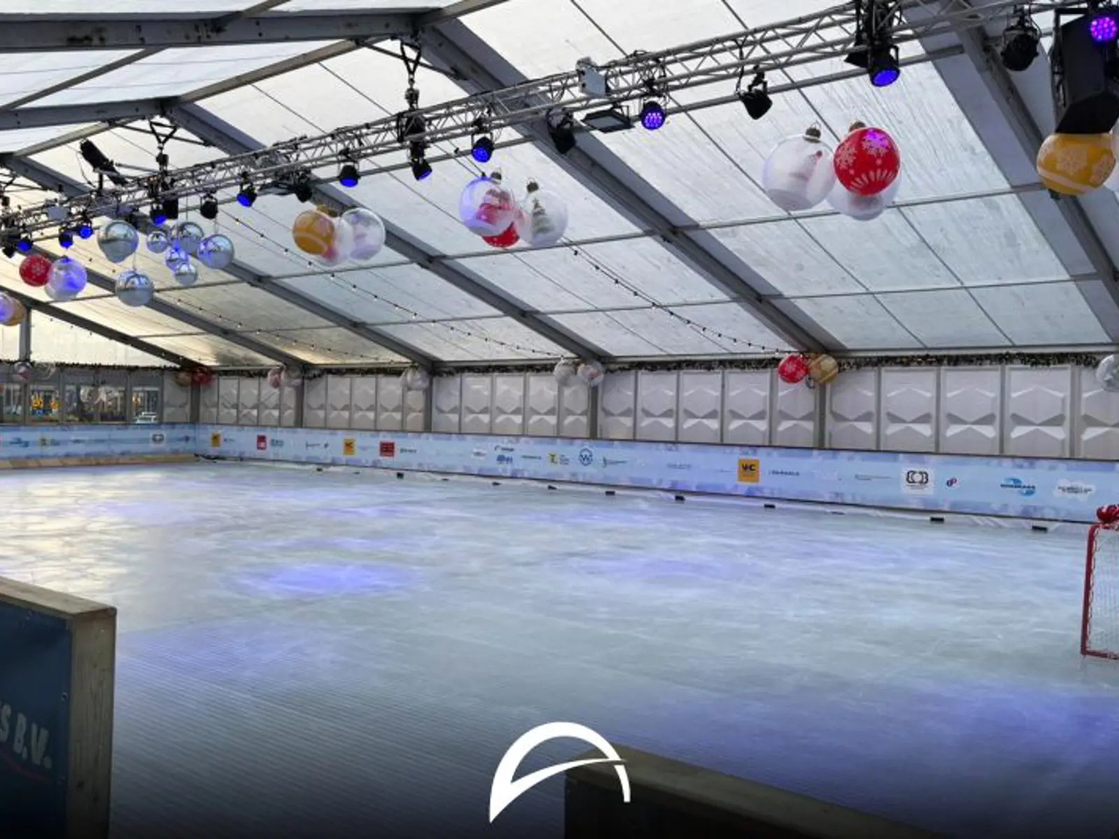 Amega is trots sponsor van de ijsbaan| Werken Bij Amega