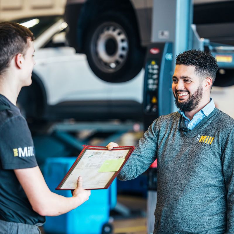 Meekijken bij onze Service Adviseurs | Werken bij Amega